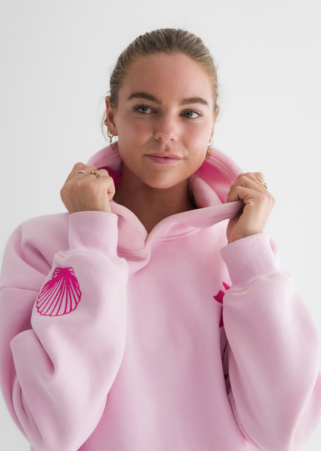 "Hawaii Hibiscus" Hoodie in Blush – Pink Palm Puff