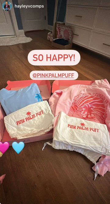 Unboxing Moment – Pink Palm Puff