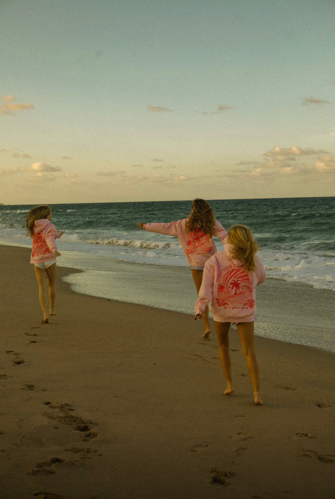 Gallery – Pink Palm Puff